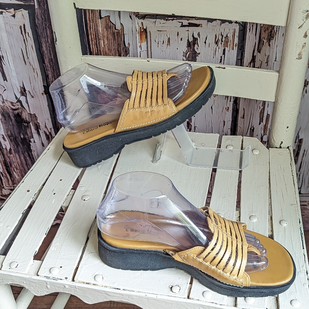 Bare Traps Sandals - Gem